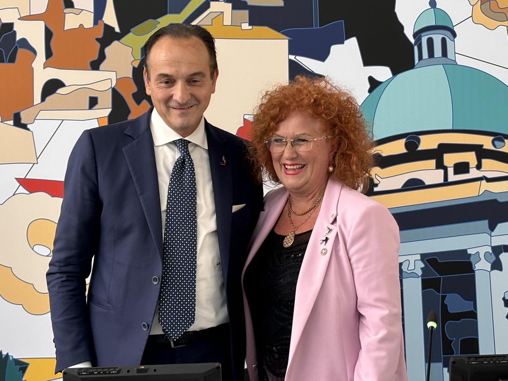 Con ANDOS la Regione si colora di rosa per la prevenzione del tumore al ...